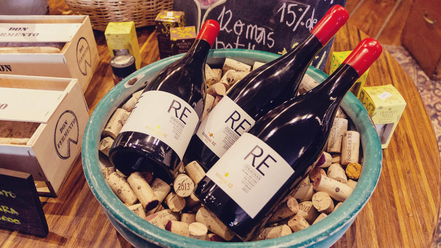 Visitando a vinícola Bodegas Re, no Vale de Casablanba